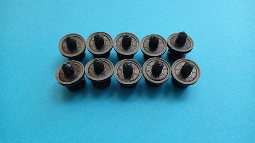 Clipsuri bumbi pentru fixare panou usa Volkswagen Golf 5 Passat b6 ...