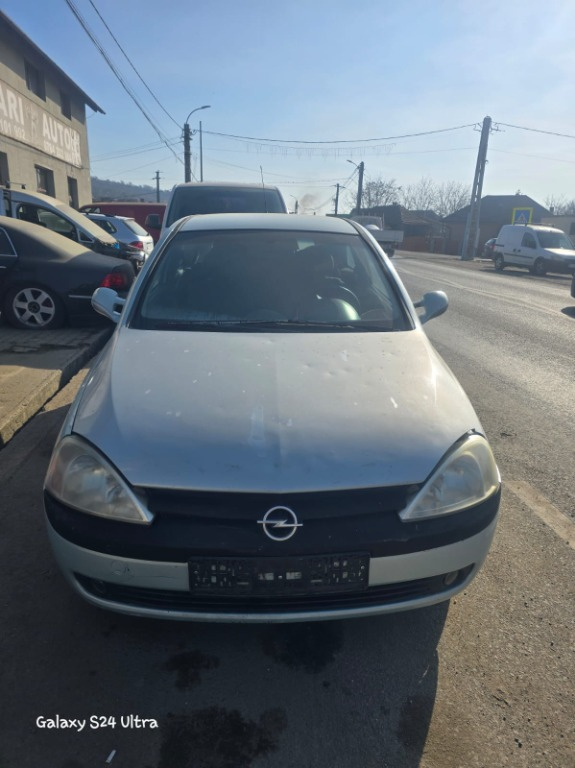 Dezmembram Opel Corsa C 2001 1,4 benzina cod motor Z14XEP piese auto sh ...
