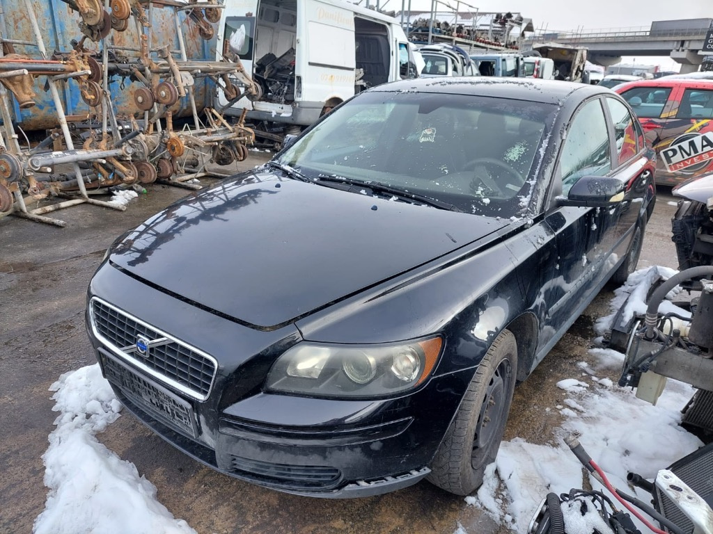 Dezmembram Volvo S40, an 2006, 1.6 D, cutie manuala - #413145322