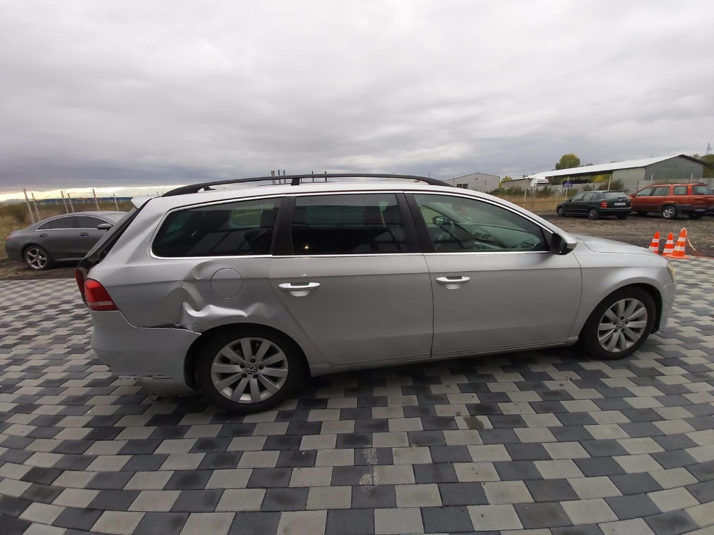 Dezmembram VW Passat B7 combi 2.0 TDI CFFB, cutie NJK 2012 - #977270029