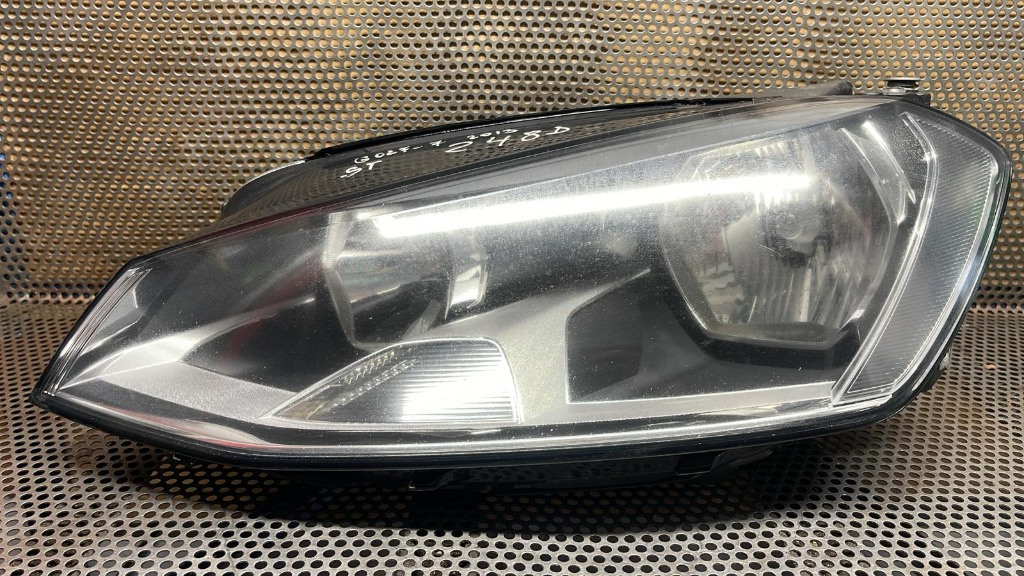 Far stânga cu halogen Vw Golf 7 2013 sh de vanzare cu garantie si retur ...