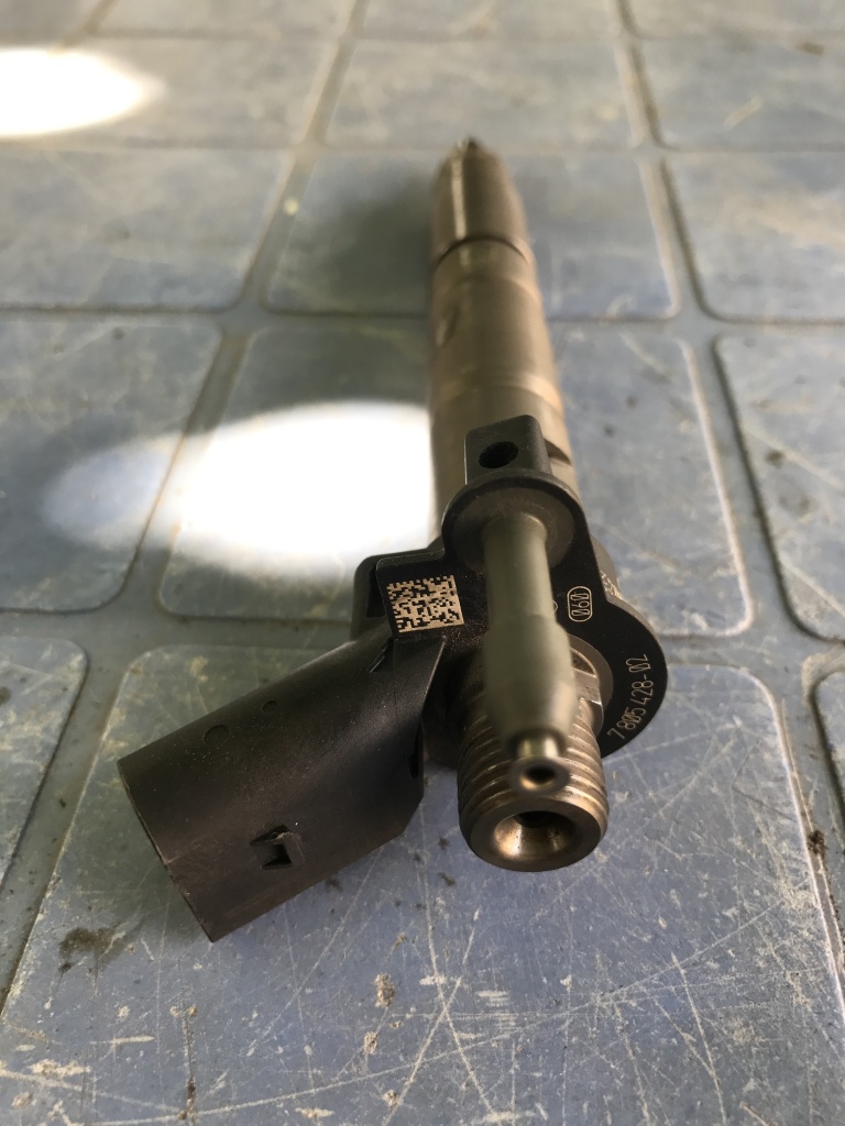 Injector bmw 530d seria 5 f10 sh de vanzare cu garantie si retur ...