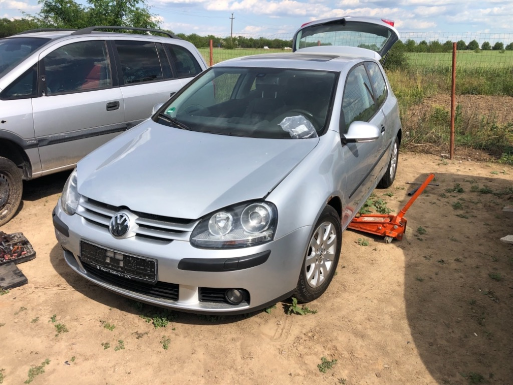 Interior complet Volkswagen Golf 5 2005 Hatchback 1.6 fsi sh de vanzare ...