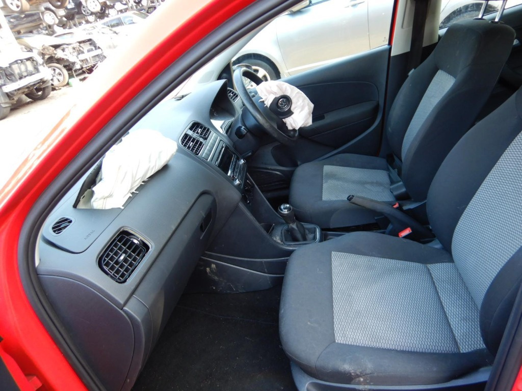 Interior complet Volkswagen Polo 6R 2013 HATCHBACK 1.2 i sh de vanzare ...