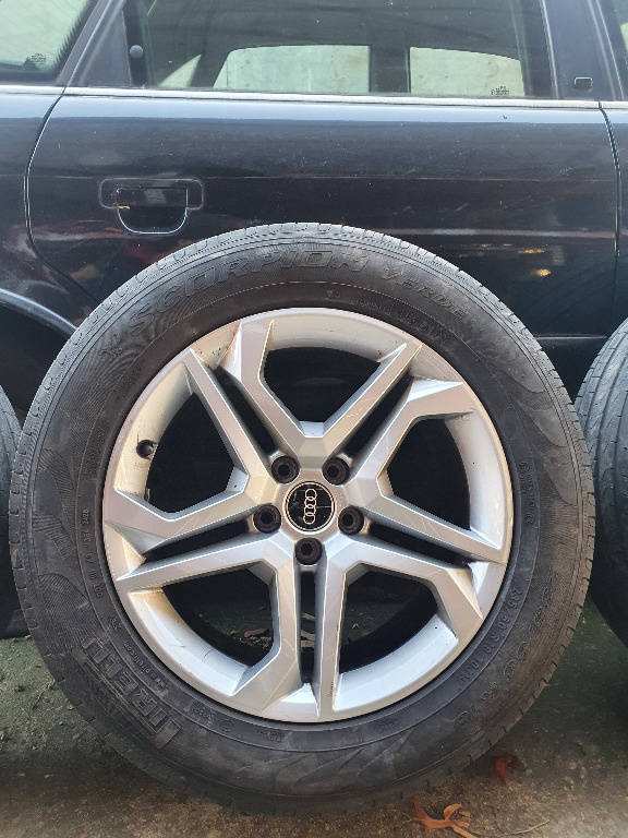 Jante Audi Q5 FY 2021 235/60/18 Anvelope Pirelli 2020 80A601025BD ...