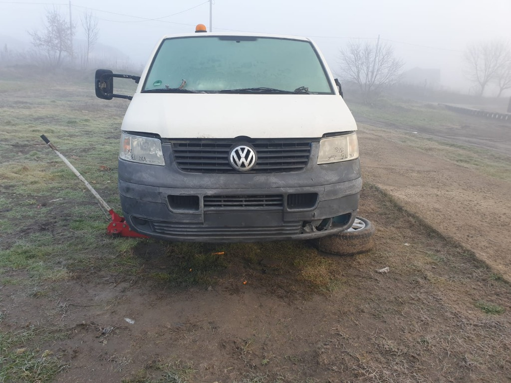 Mocheta podea interior Volkswagen TRANSPORTER 2007 VAN 2.5 - #317251759