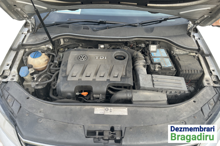 Motor fara anexe Cod motor: CFFB Volkswagen Passat B7 [2010 - 2015 ...