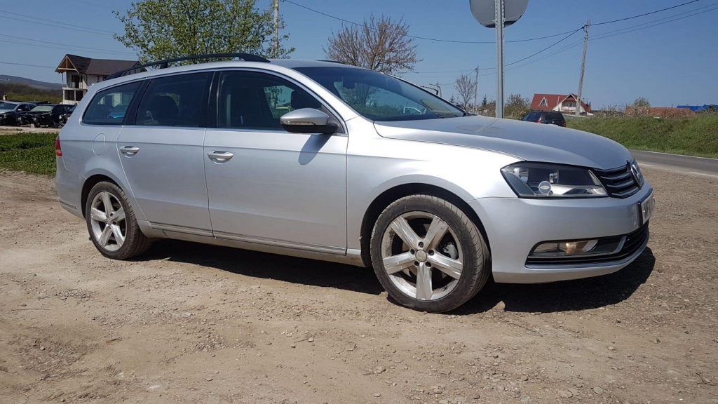 Plansa bord Volkswagen Passat B7 2011 COMBI 2.0 - #1200398659
