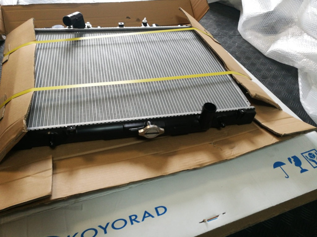 RADIATOR APA 2.5 T.DSL. +/-Ac/ (50x63.9x36) (KOYO) - MITSUBISHI P/U ...