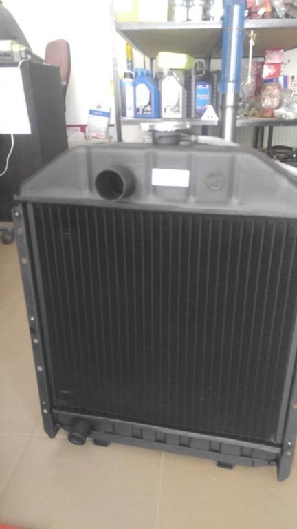 Radiator apa tractor - PieseAuto.ro