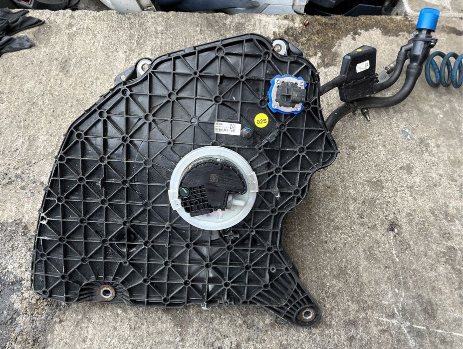 Rezervor Adblue cu pompa si senzor Audi A4 B9 A5 F5 sh de vanzare cu ...
