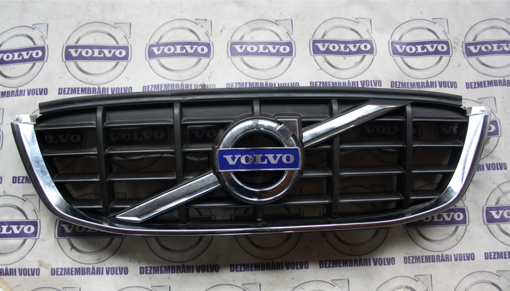 Sigla / logo / emblema grila fata NOU autocolant Volvo XC60, 2008-2014 ...