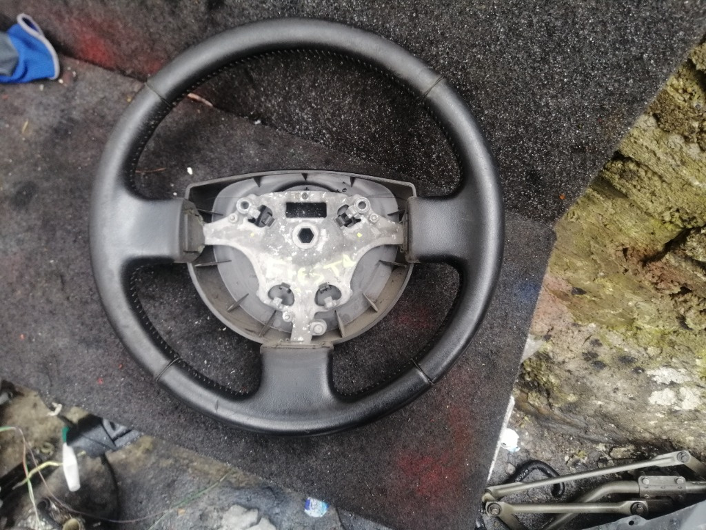 Volan ford fiesta 2004 in piele. sh de vanzare - #1688351893
